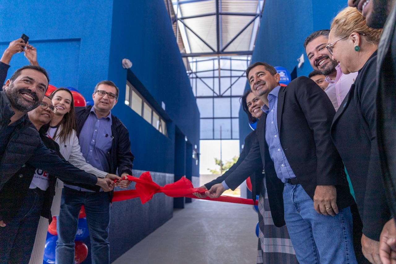 Vereadores prestigiam inaugurações de espaços para Projeto Escola de ...